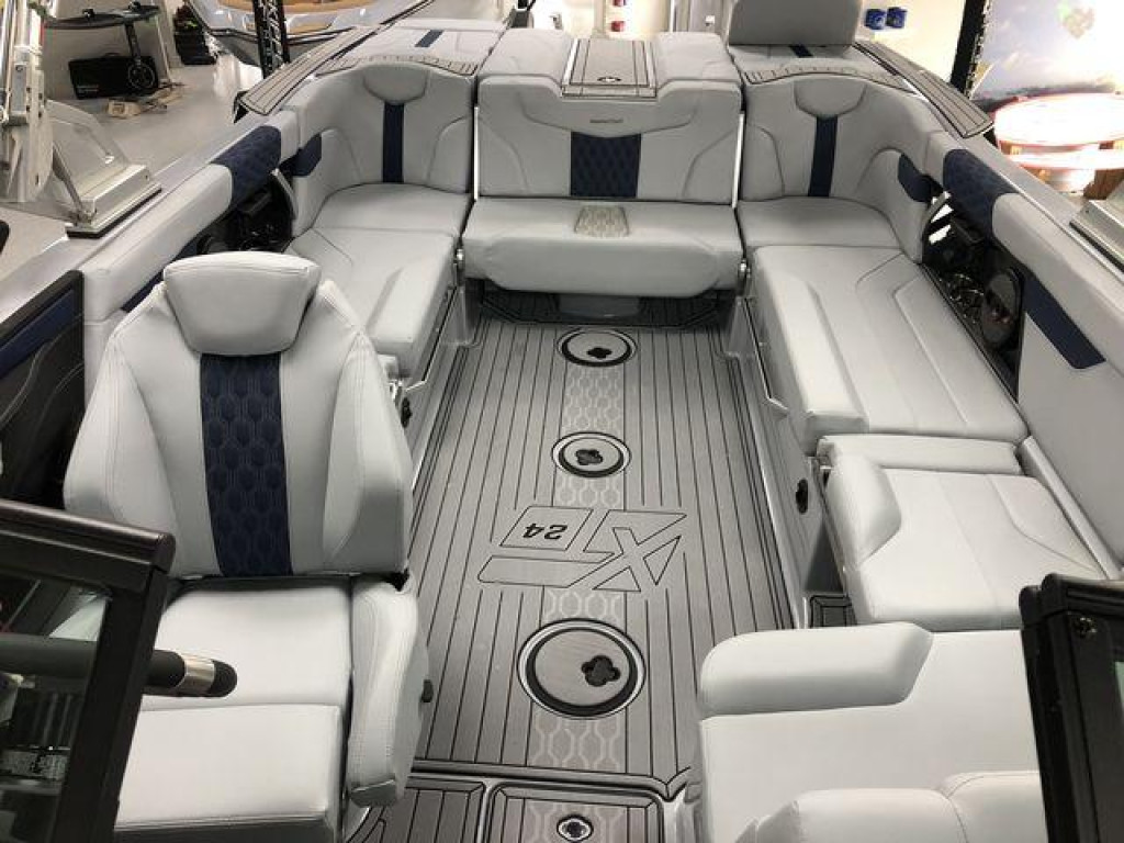 Mastercraft XT-24 - Antioch, IL 60002