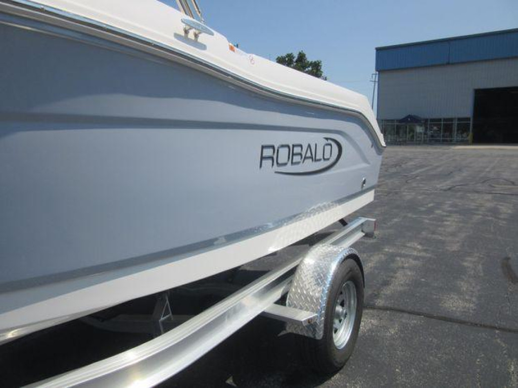 Robalo R180 Center Console - Saint Joseph, MI 49085