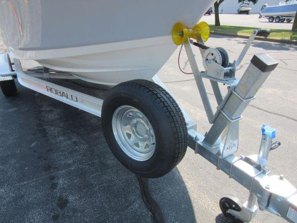 Robalo R180 Center Console - Saint Joseph, MI 49085