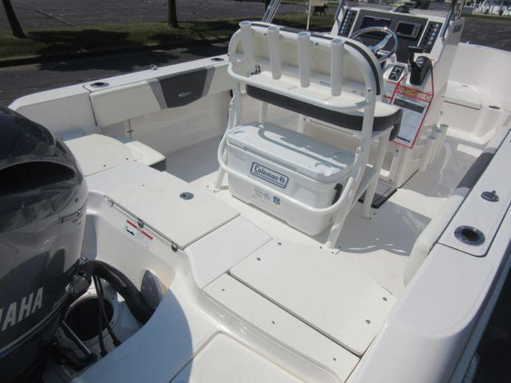 Robalo R180 Center Console - Saint Joseph, MI 49085