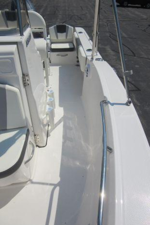 Robalo R180 Center Console - Saint Joseph, MI 49085