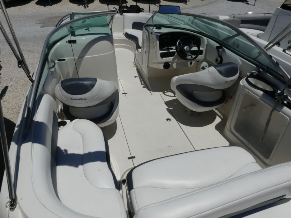 Southwind 2400SD Deck Boat 2400SD - Bradenton, FL 34208