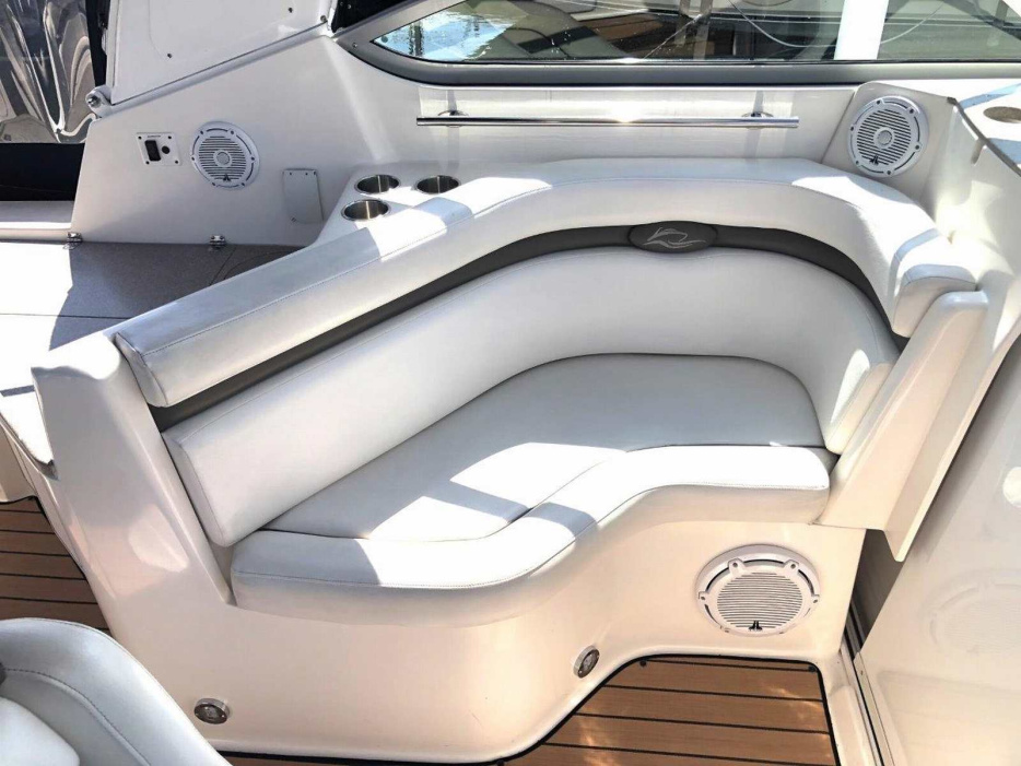 Rinker 330 Express - Saint Clair Shores, MI 48080