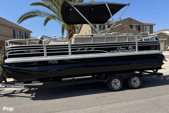 Sun Tracker 20DLX Fishin Barge - Corona, CA 92880