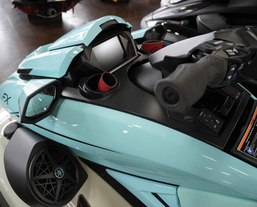 Yamaha VX CRUISER HO W/AUDIO-PEARL/MINT - Osage Beach, MO 65065