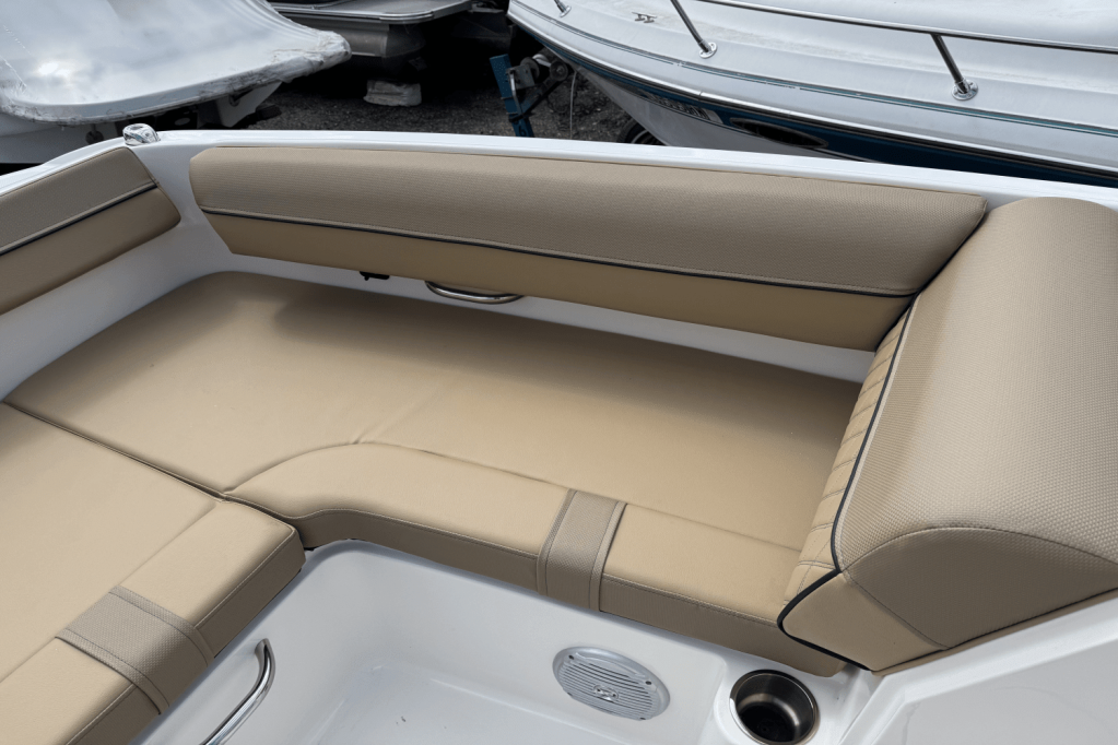 Bayliner D20 - Antioch, IL 60002